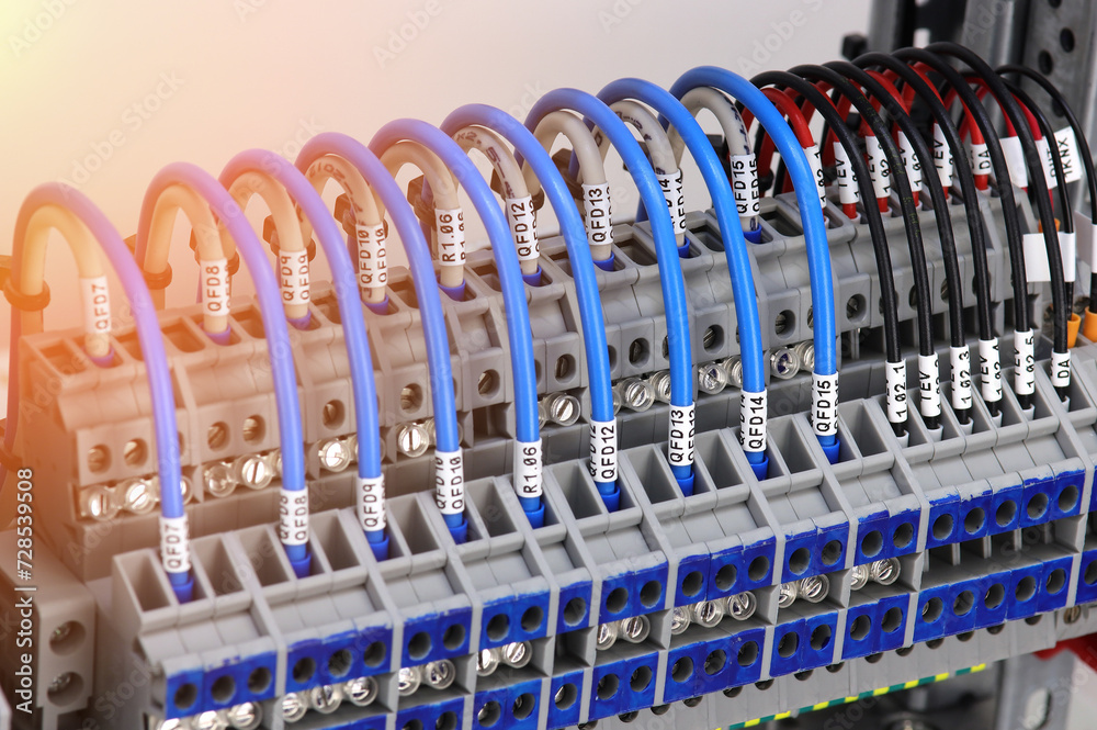Electrical pass-through terminals for connecting copper mounting wires ...