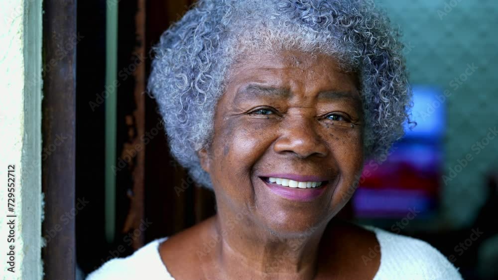 Vidéo Stock One happy black South American elderly lady in 80s of ...