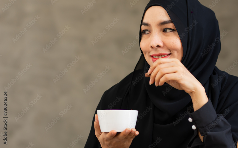 Portrait beautiful muslim woman wearing black headscarf and traditional ...