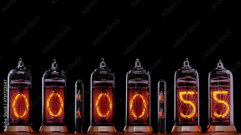 Vidéo Stock One-minute countdown. Retro vacuum tube display on the ...