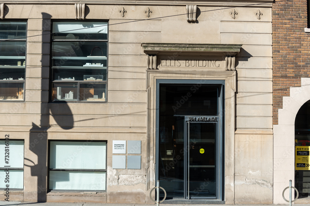 exterior building facade entrance and sign of Diamond And Schmitt ...