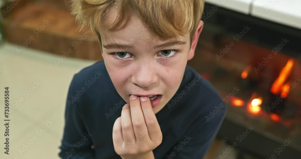 Vidéo Stock Kid Boy Shows Pulled Out Loose Wobbly Milk Baby Tooth ...