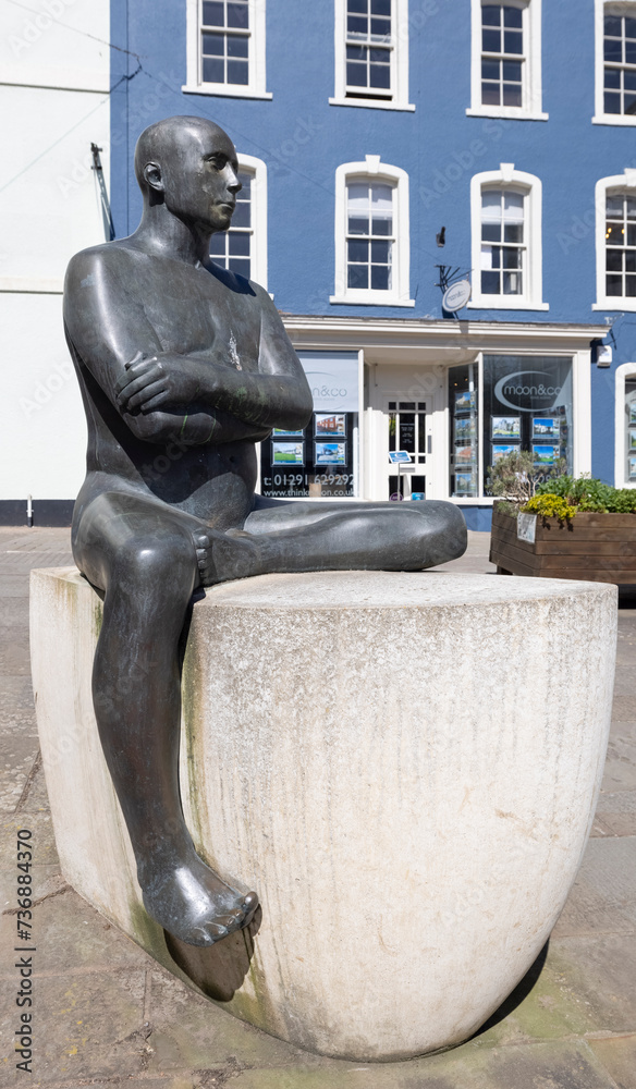 'The Boatman' bronze statue by Andre Wallace in Bank Street, Chepstow ...