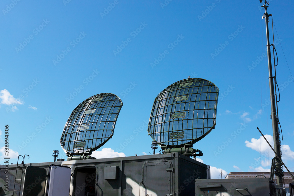 Radar combat vehicle. Radar system for target detection and ...