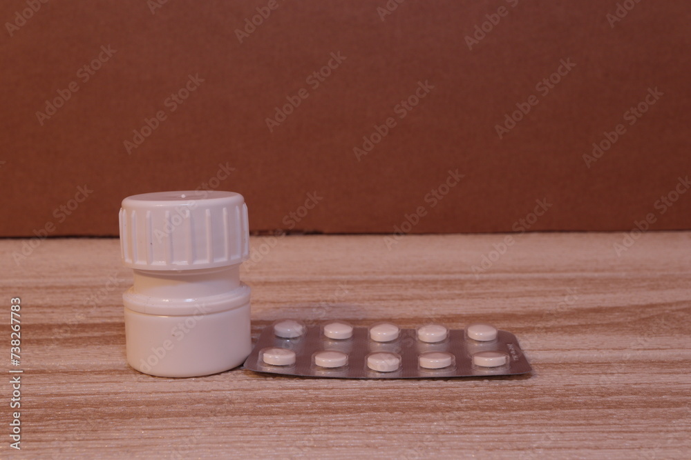 diferentes tipos de medicacion pastillas Stock Photo | Adobe Stock