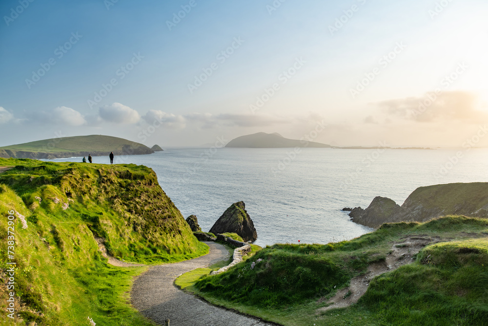 Dunquin or Dun Chaoin pier, Ireland's Sheep Highway. Narrow pathway ...
