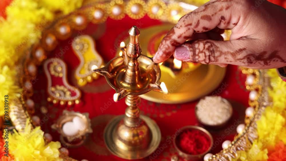 Vídeo do Stock: Onam Diwali vishu celebration Indian festival flowers ...