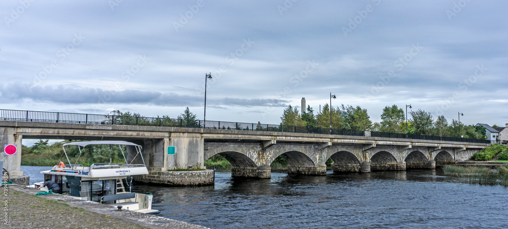 The six-arch road bridge over the River Shannon, in Lanesborough ...