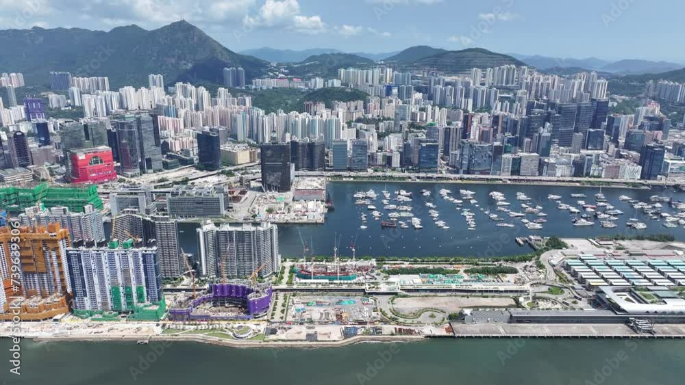 Luxury cruise ship control the position and speed to accurately dock at ...