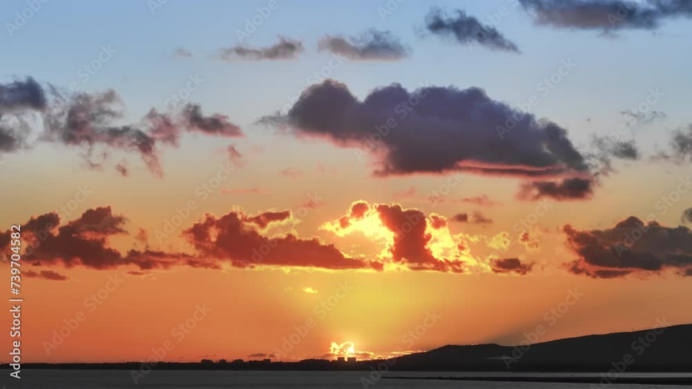 Vidéo Stock Scenic summer travel background with clear golden sky and ...