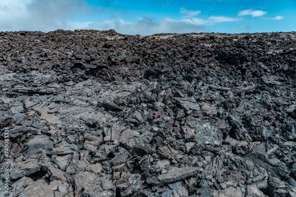 Pāhoehoe lava with ʻAʻā lava. Mauna Ulu Lookout. Chain of Craters Rd ...
