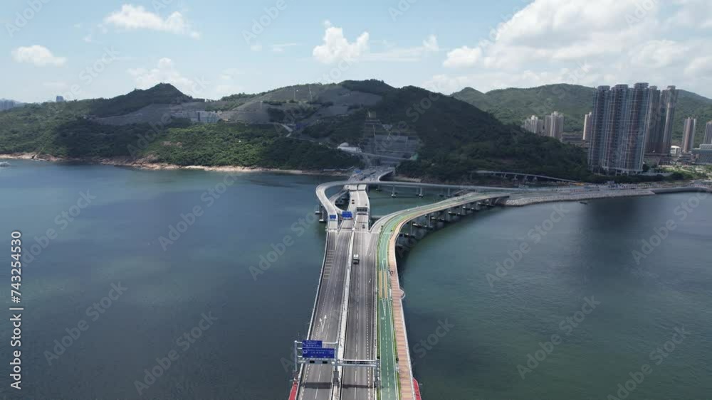 Vidéo Stock Hong Kong Tseung Kwan O Cross Bay Link Prefabricated steel ...