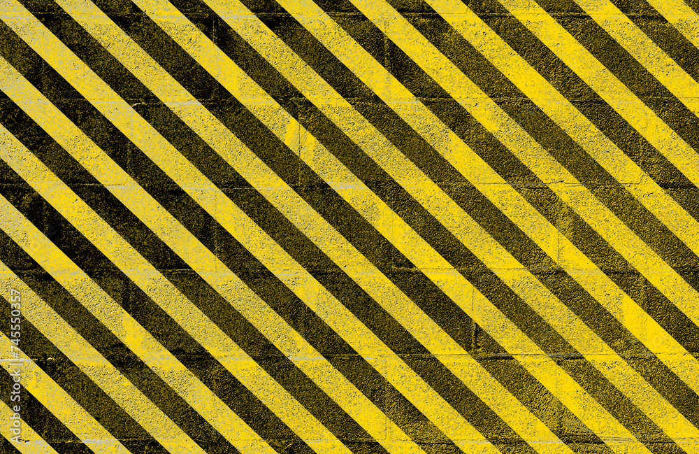 Hachures jaunes et noires sur mur de parpaings Stock Photo | Adobe Stock