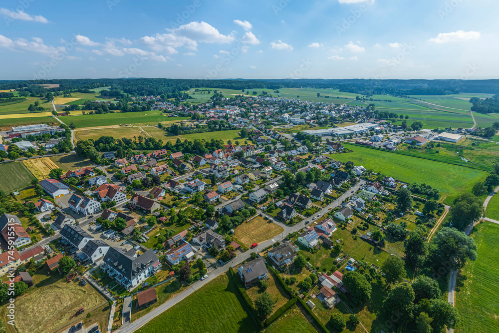 Luftaufnahme von Horgau im Tal der Roth in Bayerisch-Schwaben Stock ...