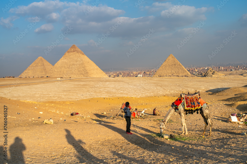 Pyramids of Giza, pyramid complex consist of three pyramids, Menkaure ...