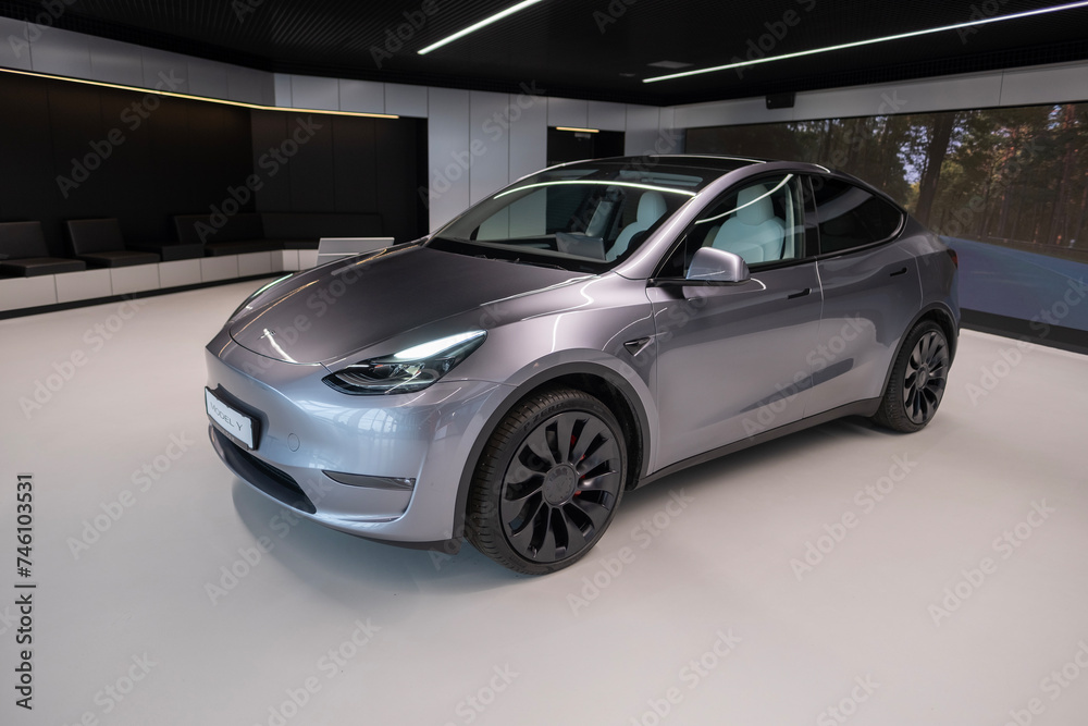 Tesla Model Y performance quicksilver battery electric mid-size ...