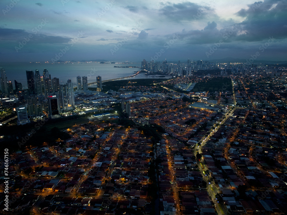 Vistas aéreas de la Ciudad de Panamá desde con Drone, resolución de 4K ...