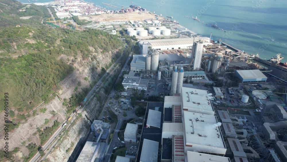 Vidéo Stock Hong Kong Tuen Mun Black Point Power Station uses natural ...