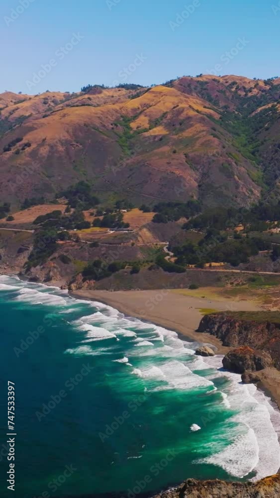 Mountainous shore of Pacific Ocean at Morro Bay, Central Coast of ...