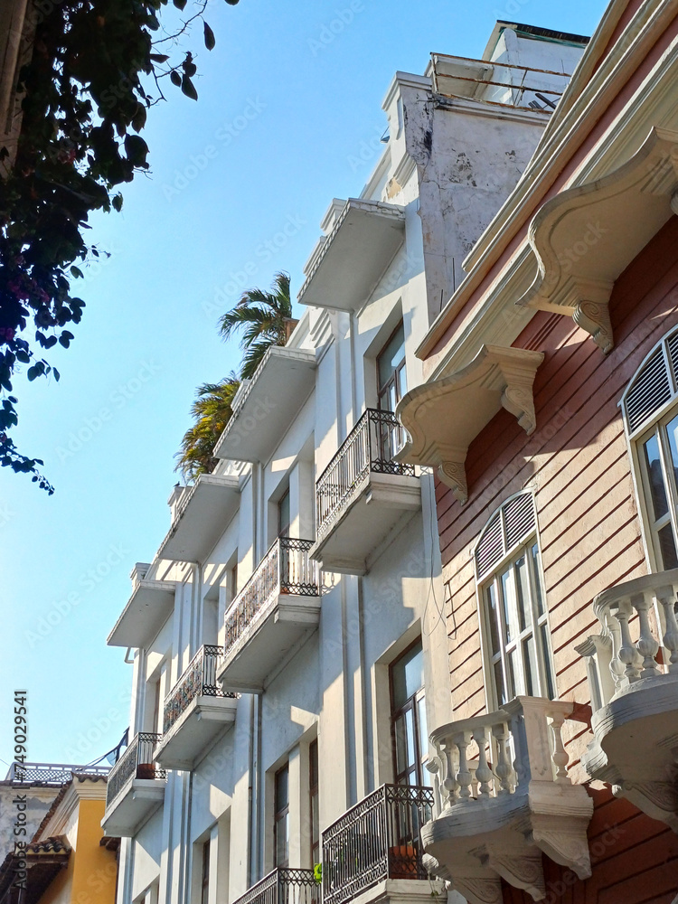 Arquitectura local en Cartagena de Indias, Colombia. Balcones y ...