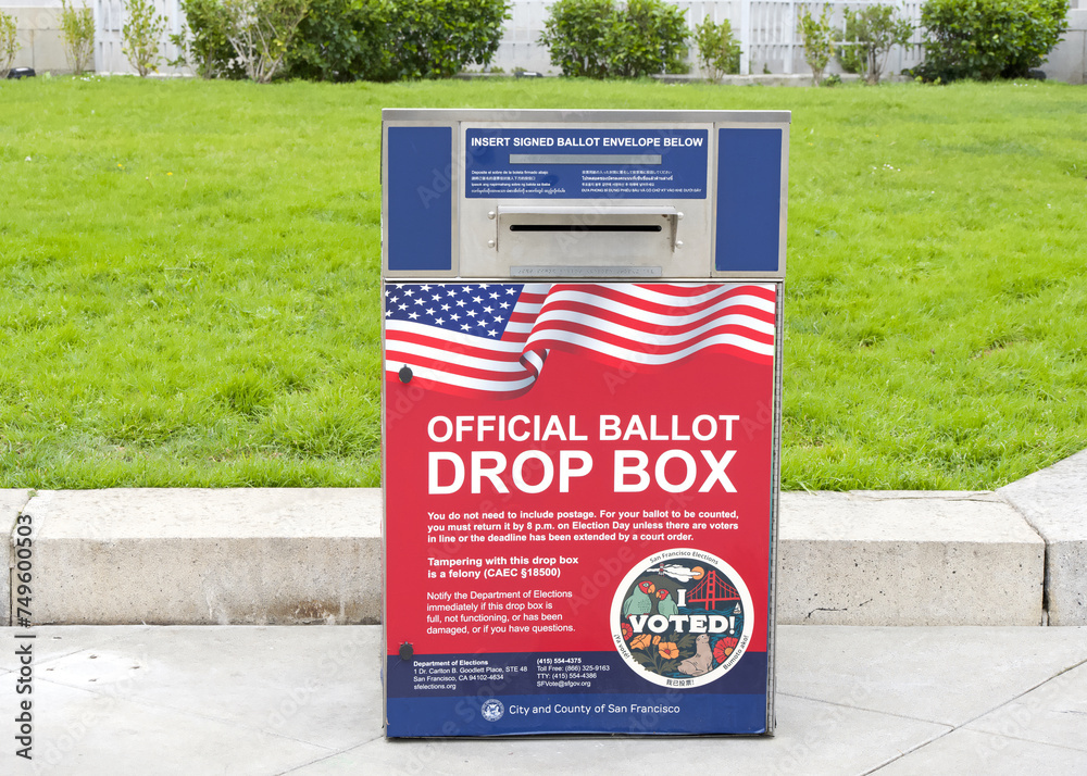 Foto de San Francisco, CA - March 01, 2024: Official Ballot Drop Box ...