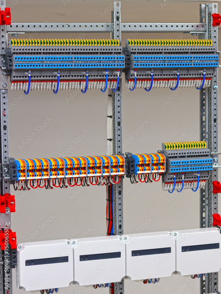 Electrical pass-through terminals for connecting copper mounting wires ...