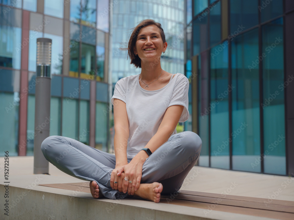 De-stress, unwind idea. peaceful female freelance employee practicing ...