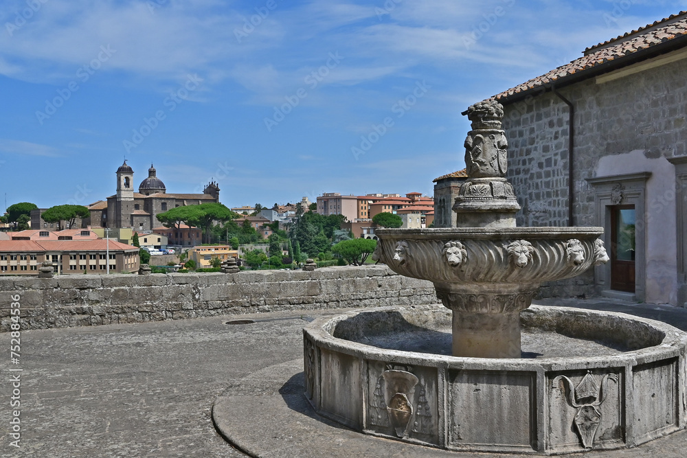 Viterbo - panorama dalla terrazza del palazzo dei Papi con Chiesa della ...