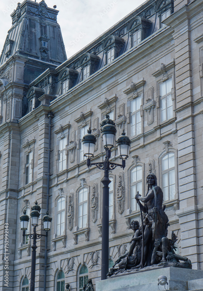 10.06.2023, Quebec, Canada. Quebec Parliament building sculptures of the indigenous people in ...