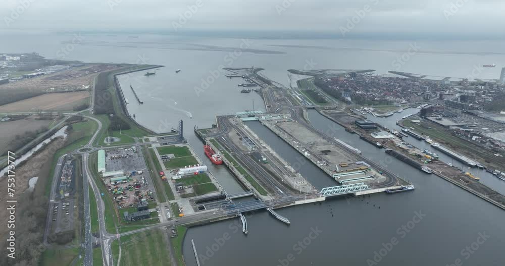 Vídeo do Stock: The North Sea Locks Terneuzen Lock Complex or Sea Locks ...