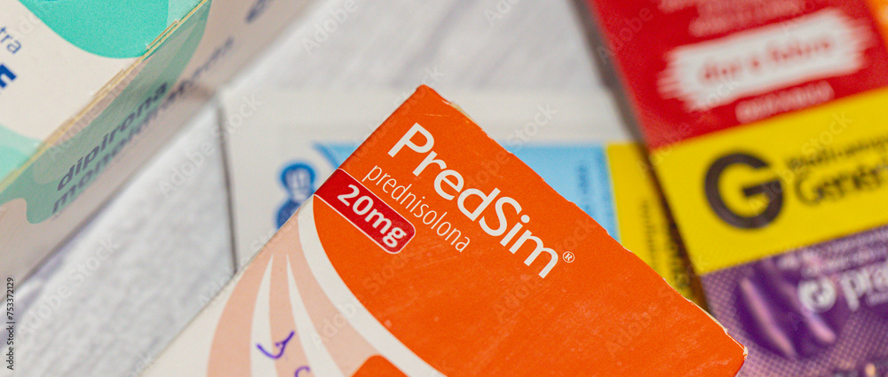 Medicamento Predsim. Remédio, Prednisolona, Anti-inflamatório. Brasil ...