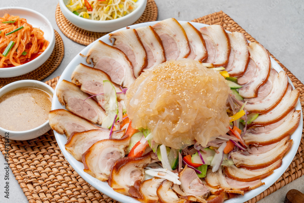 Korean food, jokbal, oriental medicine, pork, boiled pork, cold ...