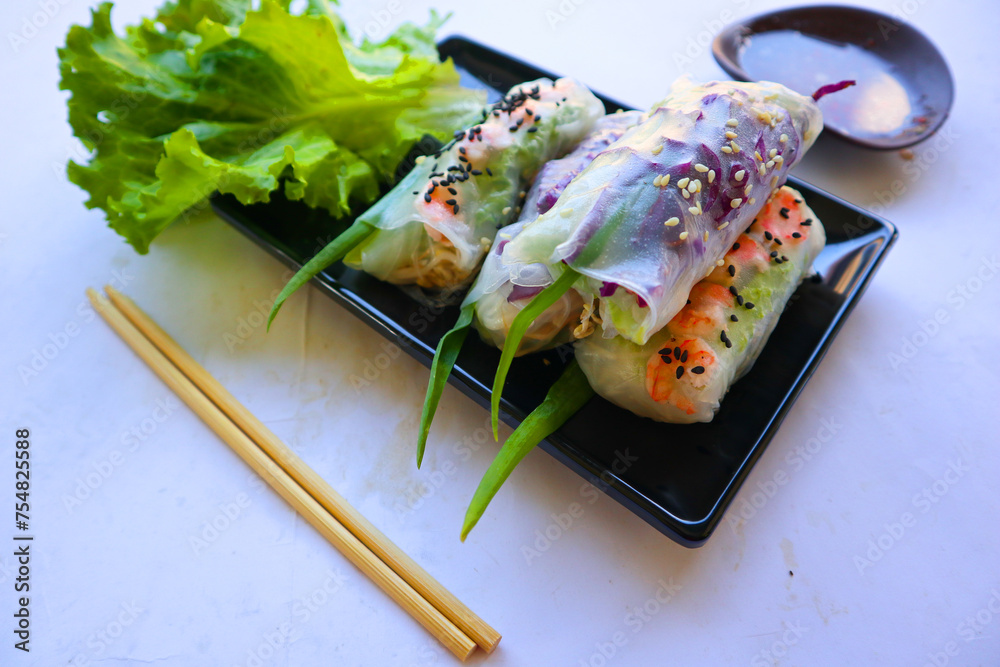 Fotka „Goi cuon is a traditional spring roll from Vietnam (Vietnamese ...