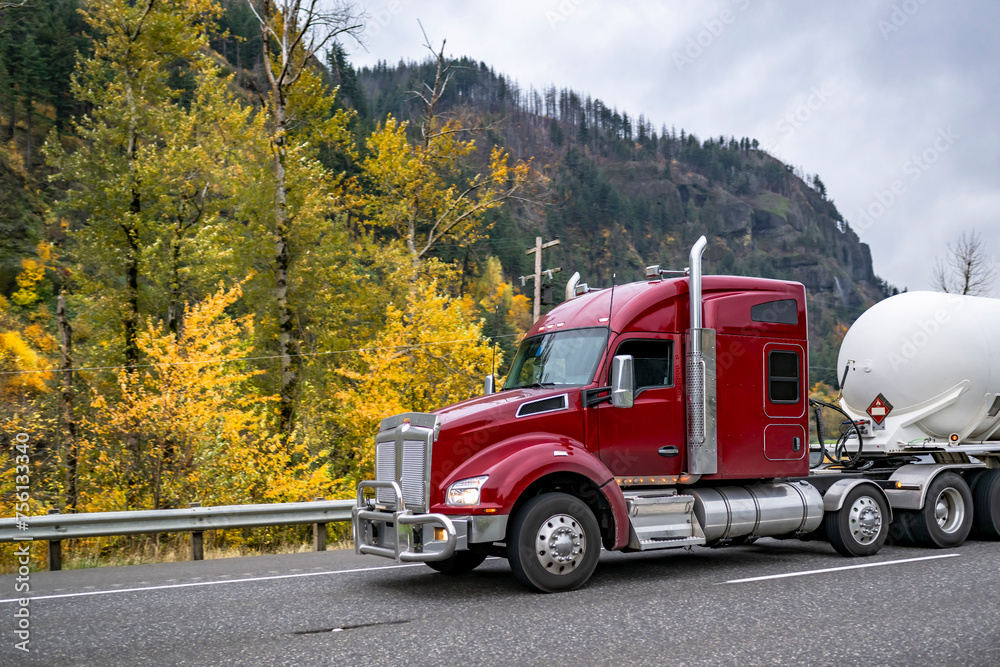 Extended cab burgundy long hauler big rig semi truck with grille guard ...