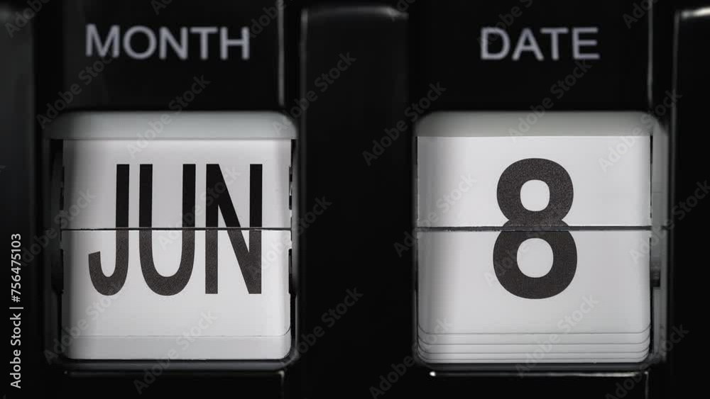 Vidéo Stock retro flip calendar with a date change from the seventh of ...
