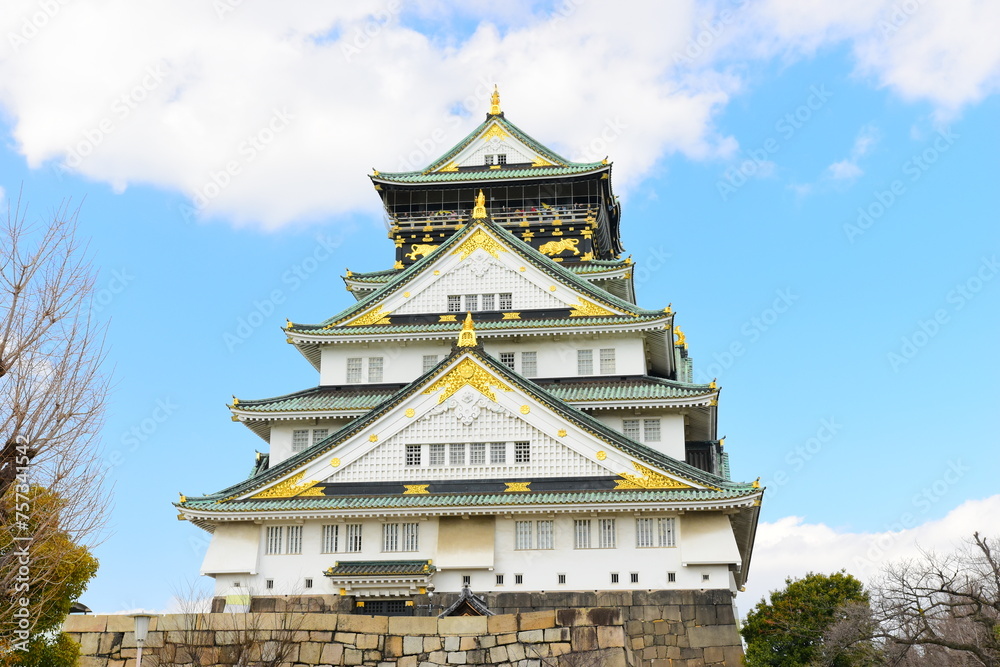 OSAKA, JAPAN - MARCH 13: Osaka Castle in Osaka, Japan on March 13, 2024 ...