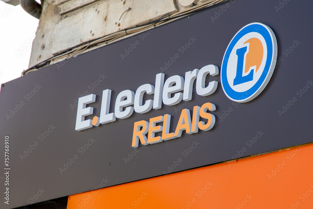 E.leclerc relais text logo and brand sign on entrance delivery facade ...
