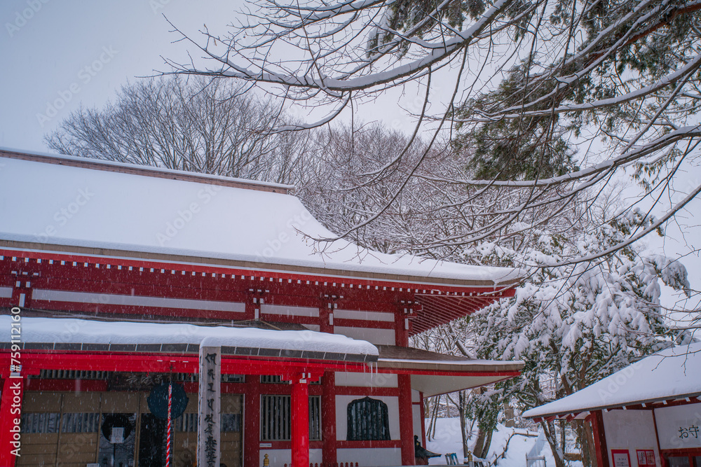 Kosenji Temple, a Buddhist temple that celebrates the glory of Kusatsu ...