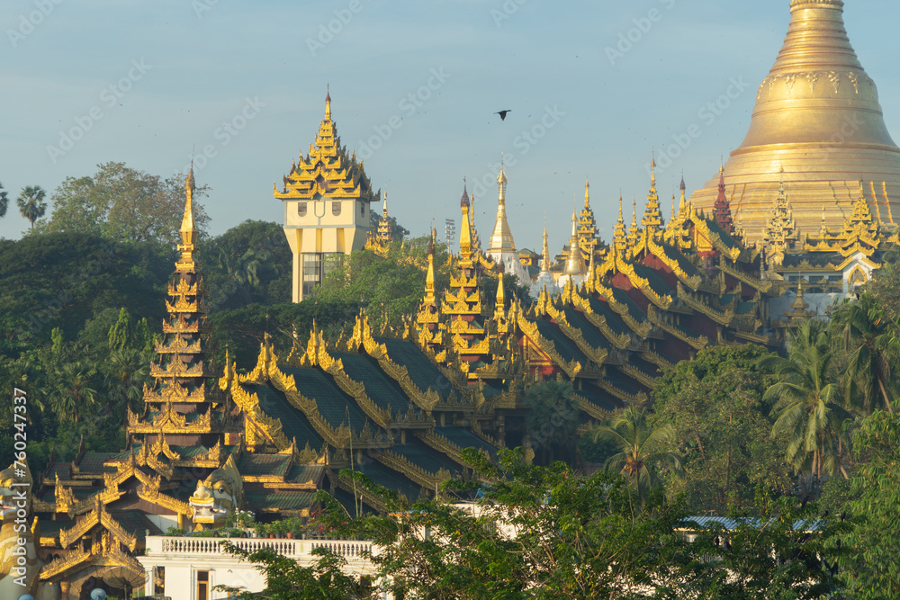 Shwedagon Pagoda, Burmese temples of Bagan City, unesco world heritage ...