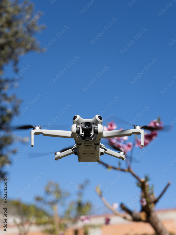 New drone with omnidirectional obstacle sensor, 4K camera and ...