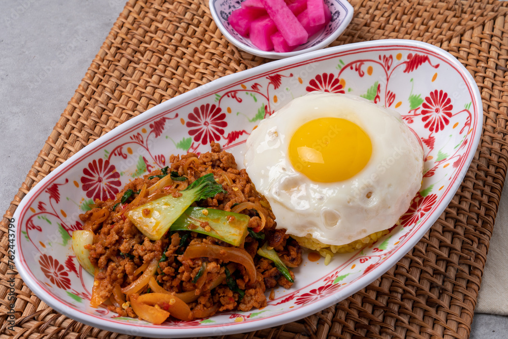 Thai style, fried rice, pad thai, kung, shrimp, tom yum , kram, pork ...