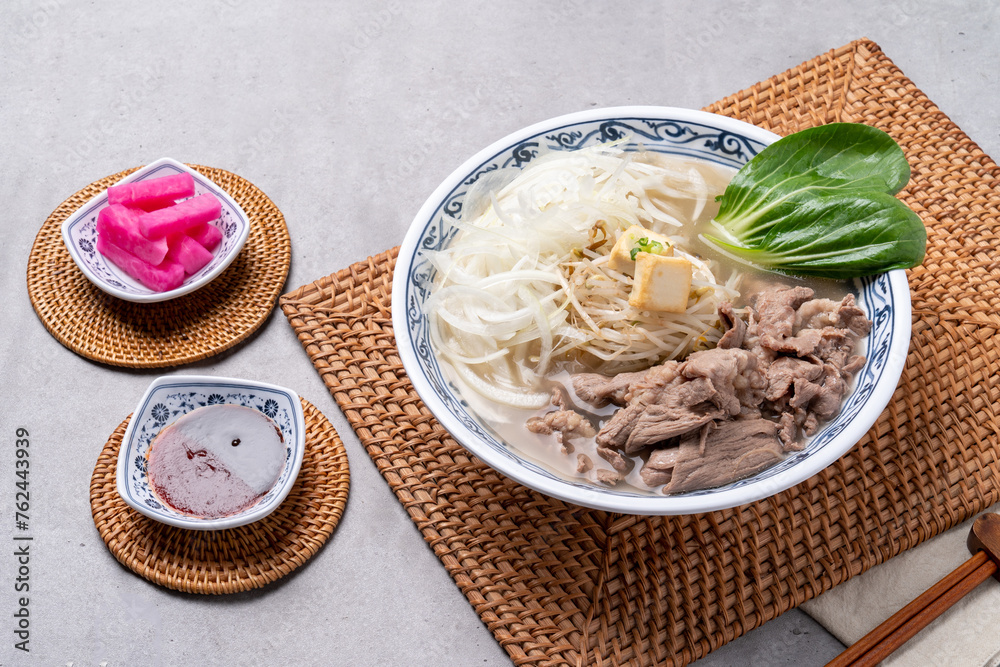 Thai style, fried rice, pad thai, kung, shrimp, tom yum , kram, pork ...