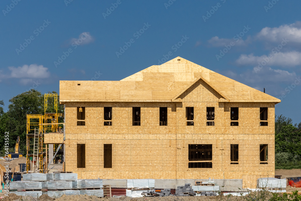 Plywood and oriented strand board or chip board roof and exterior wall ...