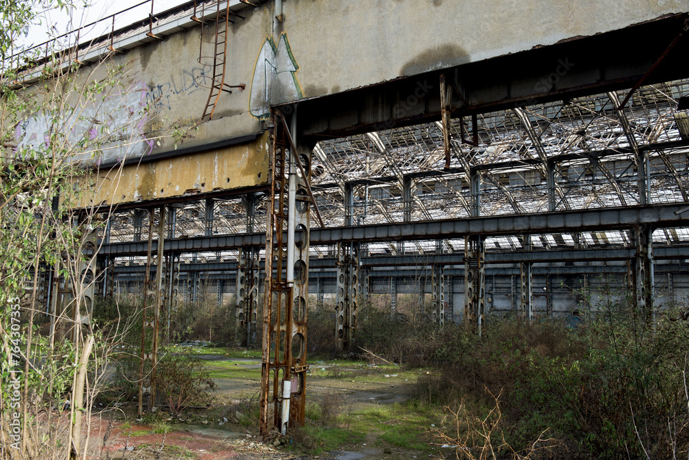 The crystal palace in Milan Lambrate, factory for the assembly line of ...