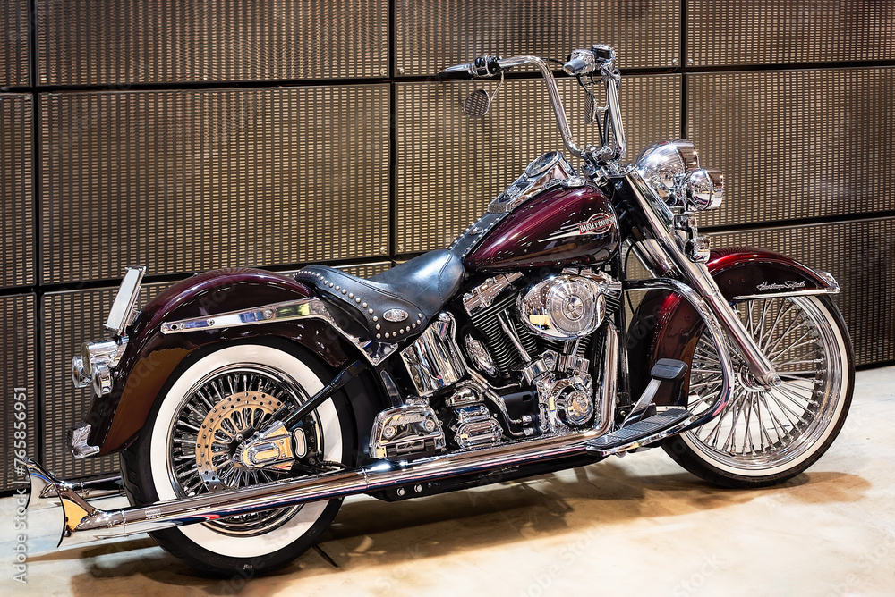 Harley Davidson Heritage Softail Chicano Rombo di Tuono 2024 Stock ...