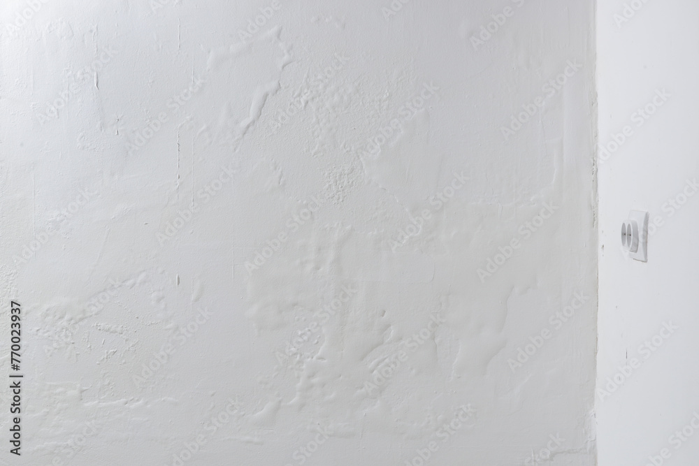 Saltpeter on the wall, Closeup of wall stained with water infiltration ...
