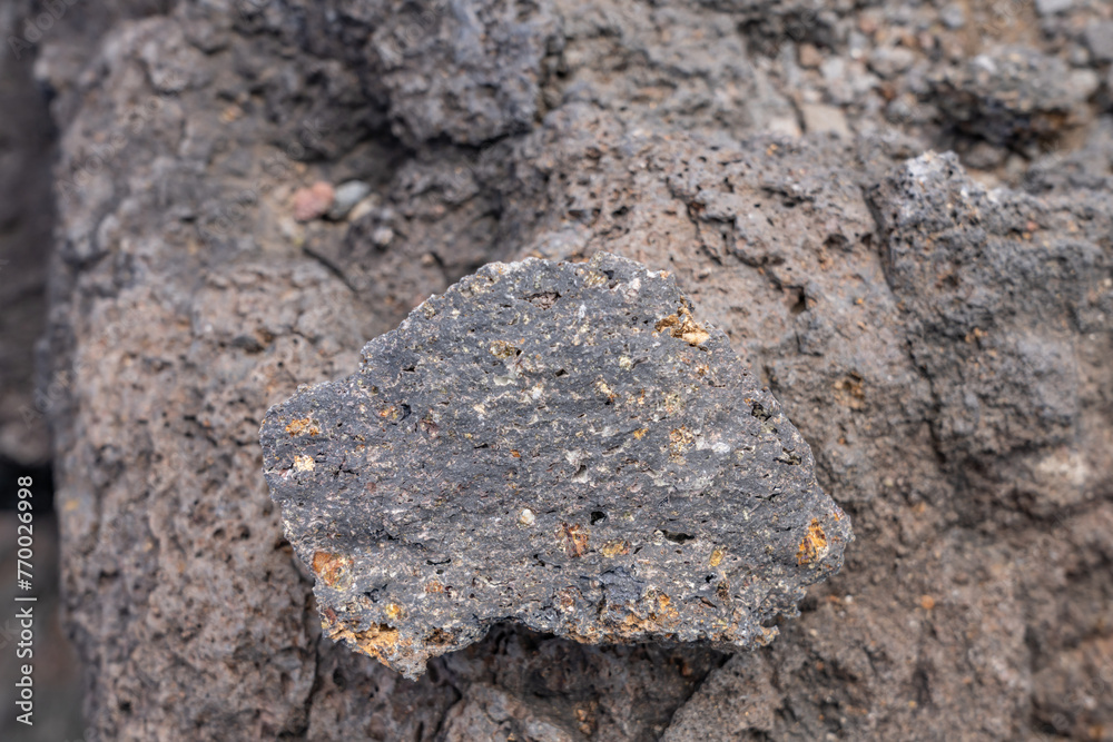 Olivine in basalt comes from the Koʻolau volcano in eastern Oahu ...
