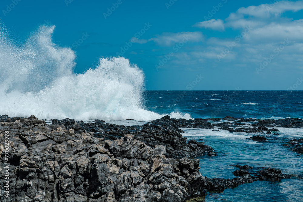 Makapuʻu Tide Pools, basalt comes from the Koʻolau volcano in eastern ...