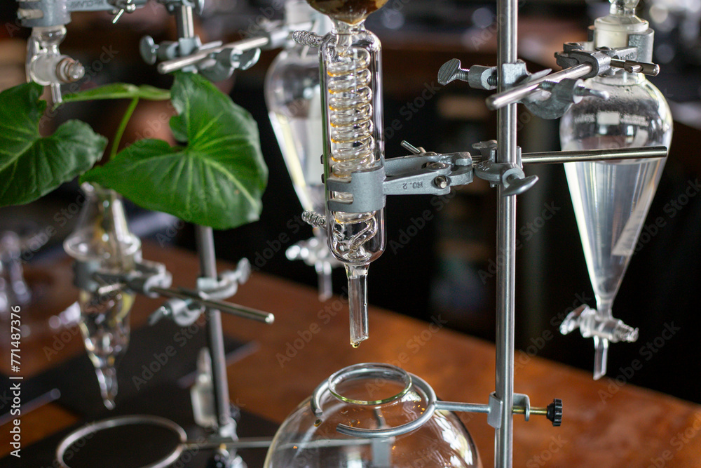 Selective focus glass tubes for coffee shop distillation equipment ...