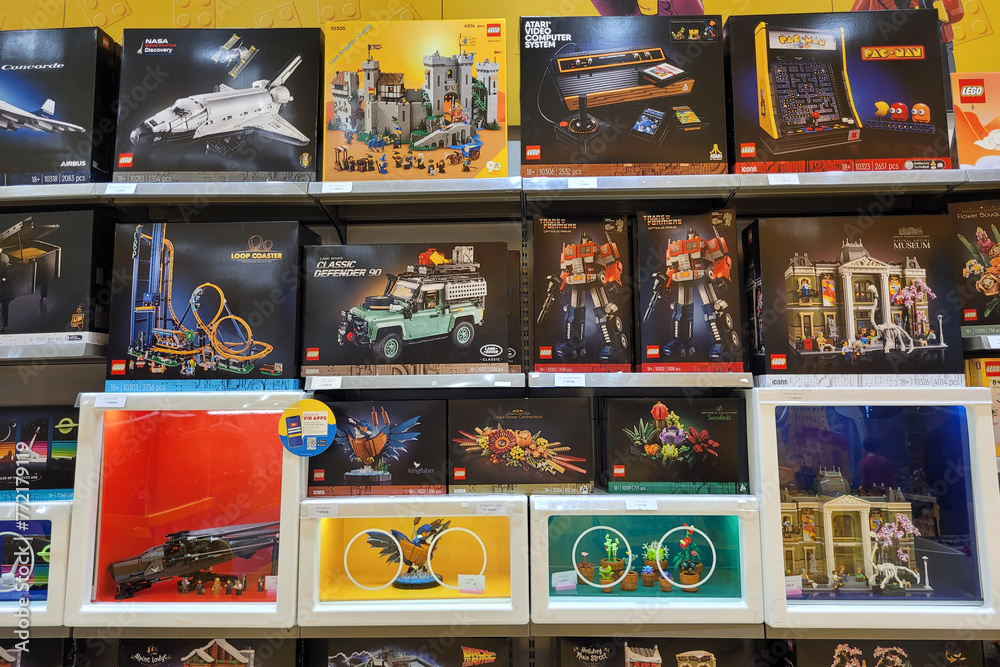 Kuala Lumpur, Malaysia - 12 FEB 2024: Lego Creator set for sale in the ...